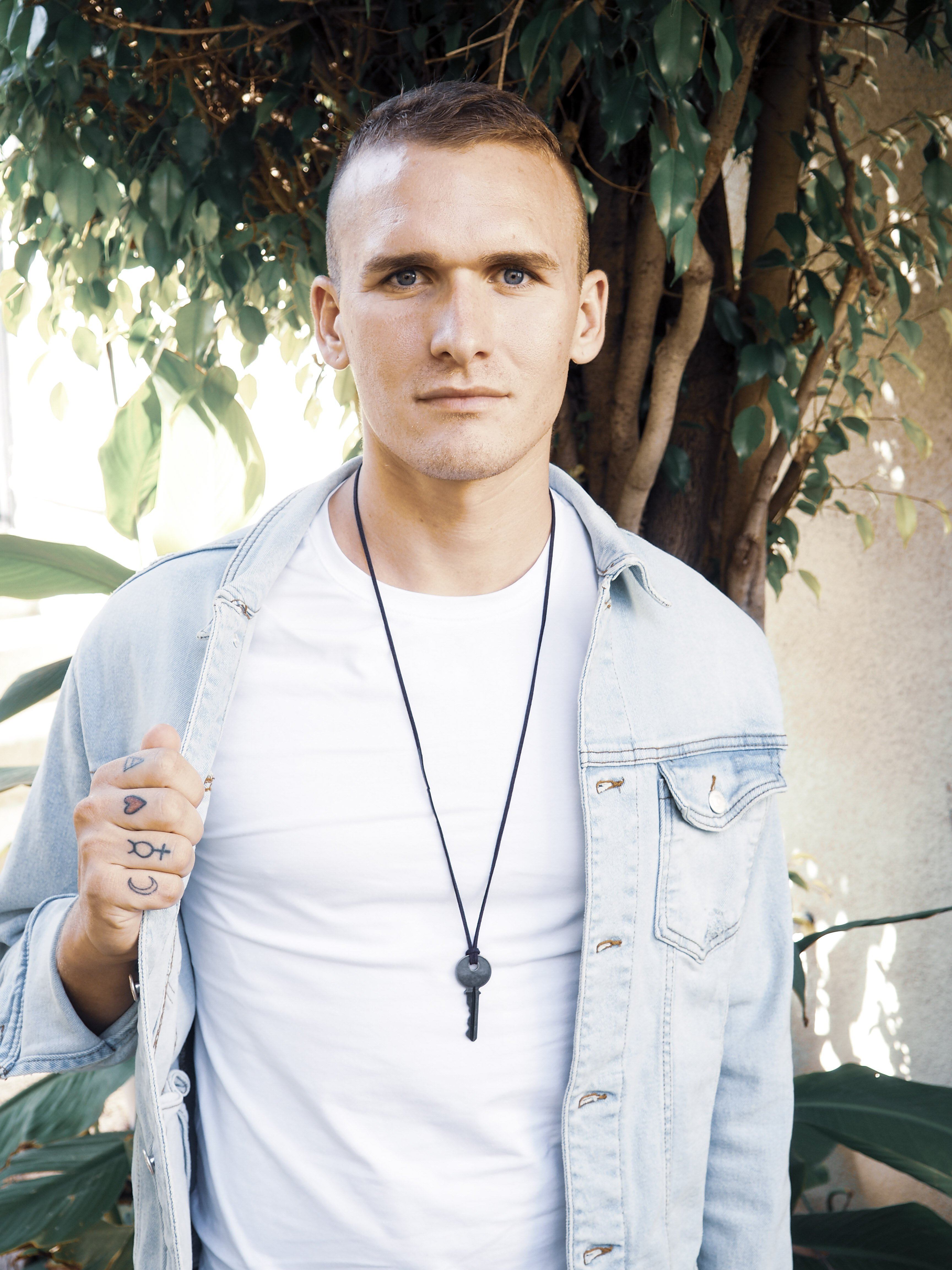 Love & Hope With Thomas Harris – The Giving Keys